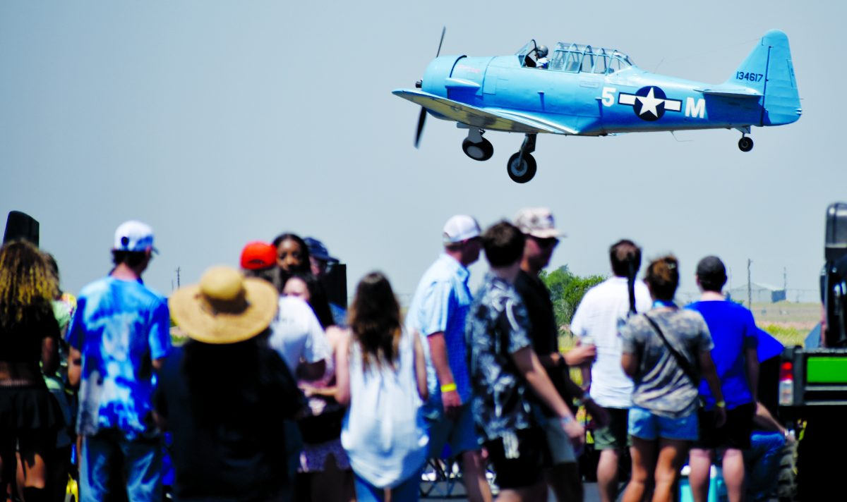 A flying showcase: Biennial Airshow draws crowds – The Slatonite